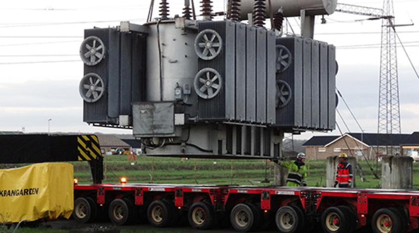 Gigantisk transformator flytter i Aarhus