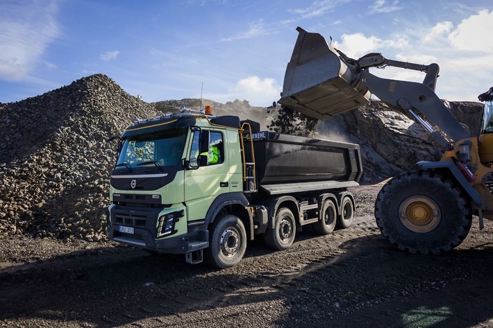 Volvo lanserer fem nye funksjoner for anleggsbiler