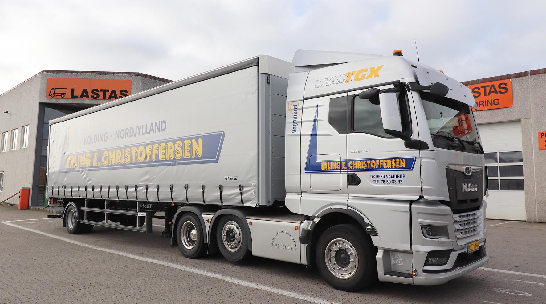 Lastas har leveret ny Kel-Berg 1 akslet city gardintrailer til Erling E ...