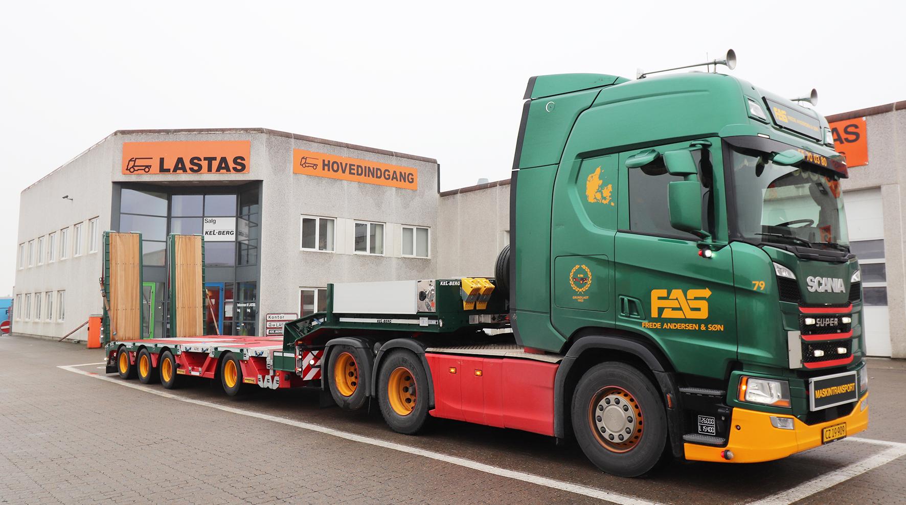 Frede Andersen & Søn A/S med en ny Faymonville 4 akslet maskintrailer ...