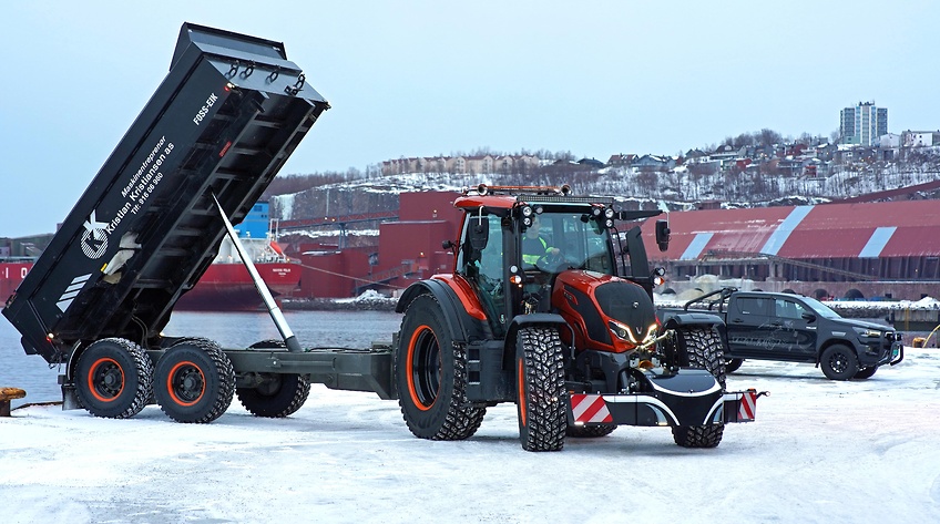 Valtra N175D Burnt Orange: Nicolai Sundby spekket traktoren etter ...