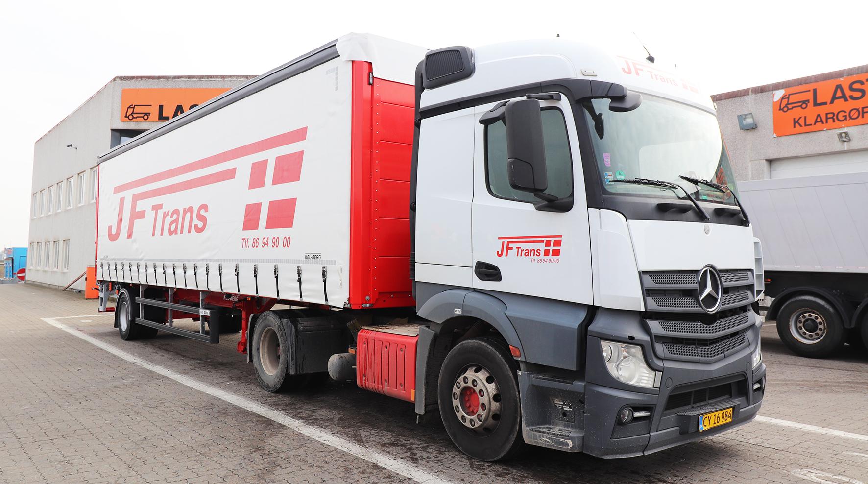 Lastas har leveret en ny Kel-Berg 1 akslet city gardintrailer til J.F ...