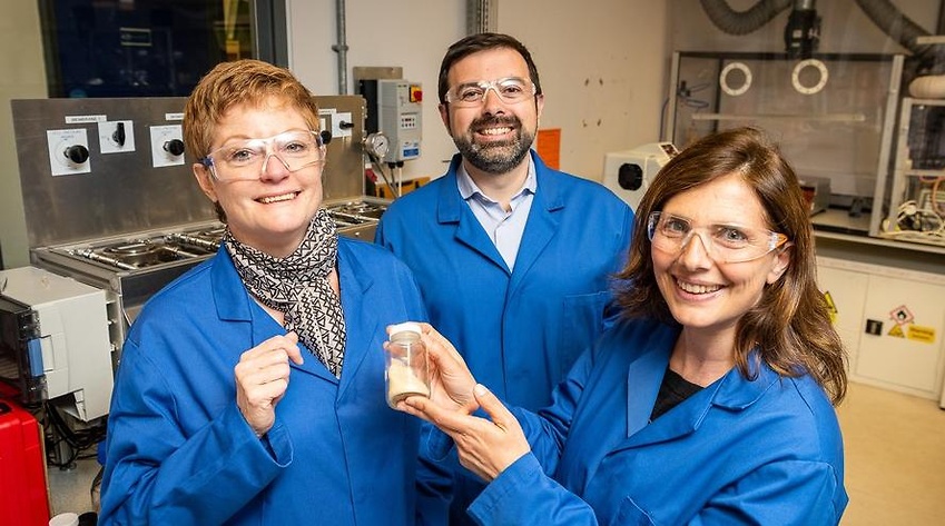 Spotta ut plasten och borsta tänderna med cellulosa