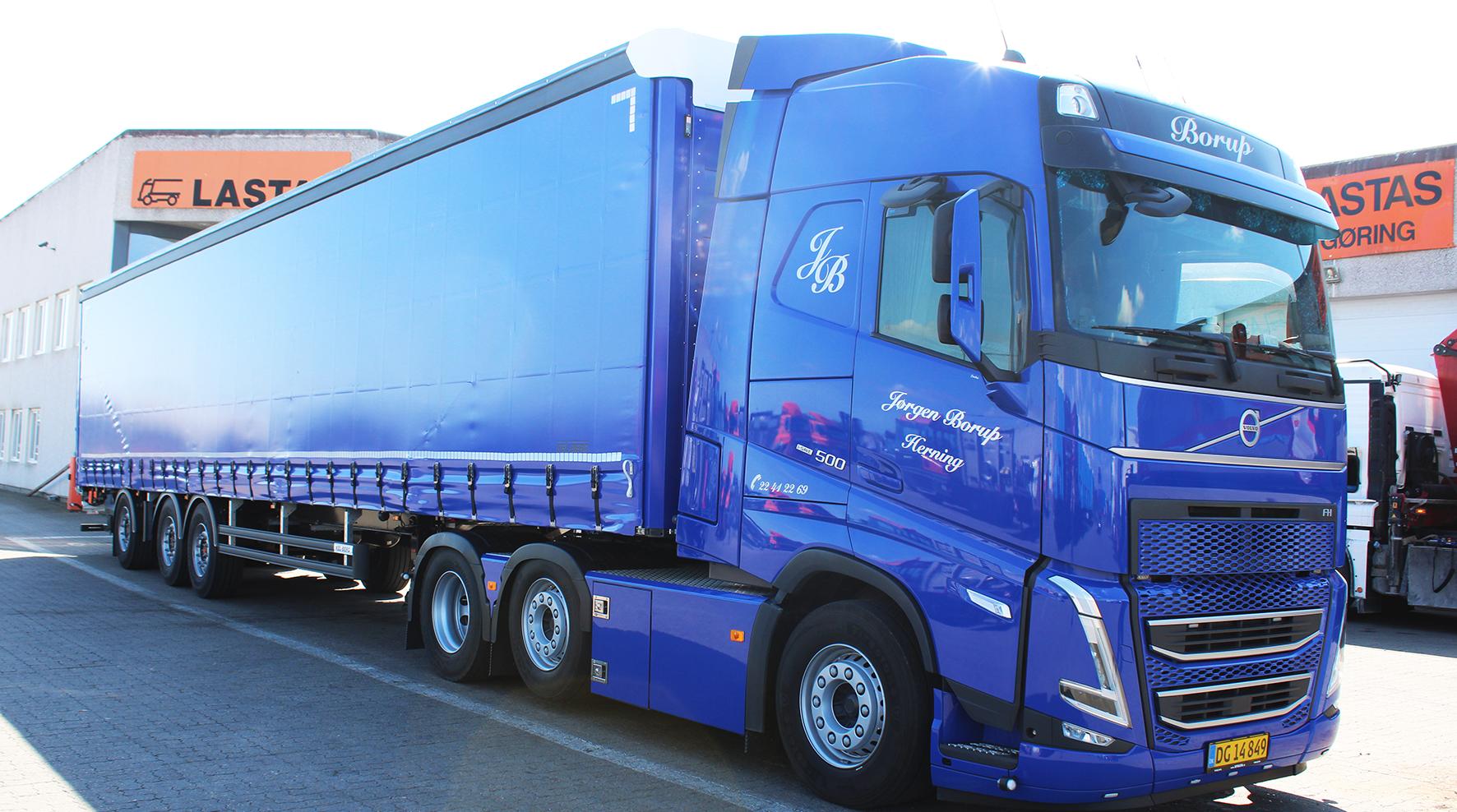 Lastas har leveret 2 nye Kel-Berg 3 akslet 14.900 mm lange ...