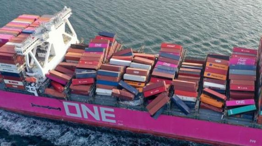 Fragtskibe lastet til randen taber containere i tusindvis