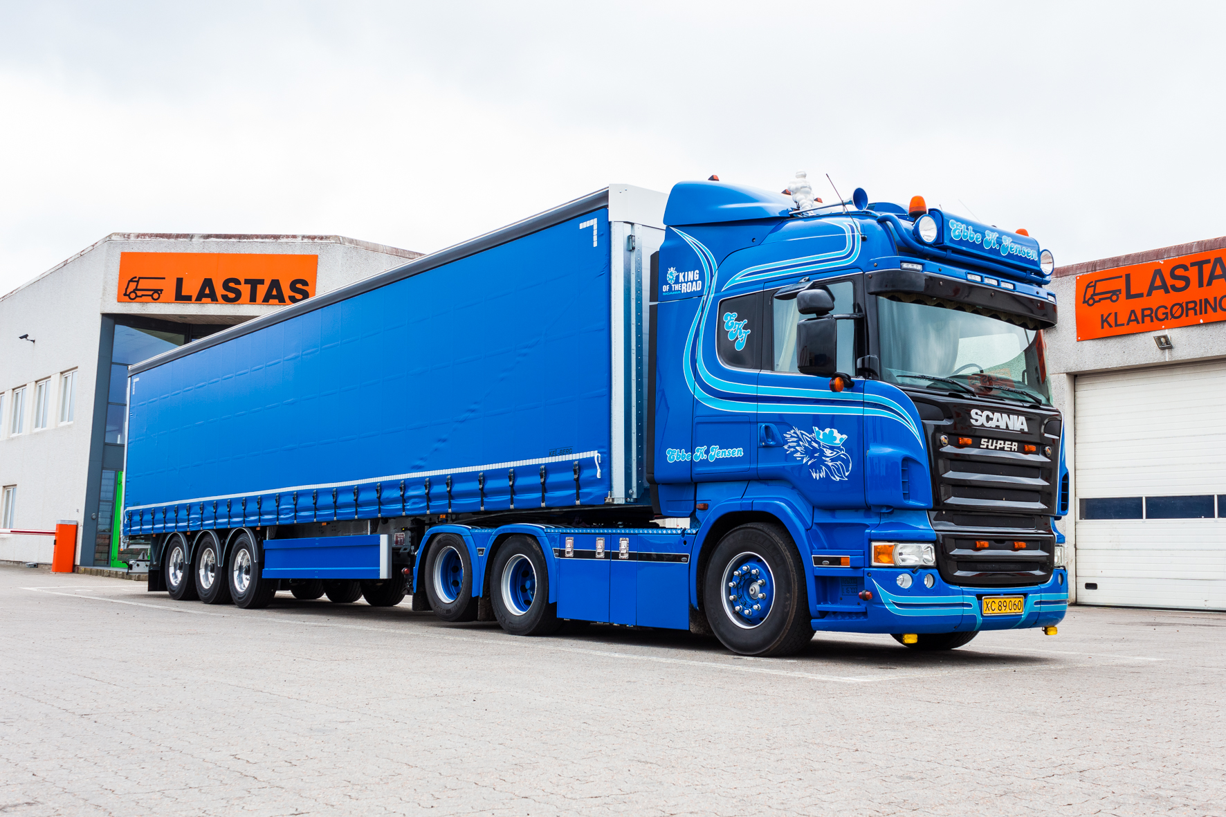 Lastas har leveret en ny Kel-Berg 3 akslet maxi flexi gardintrailer til ...