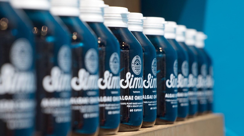 Simris Alg öppnar butik