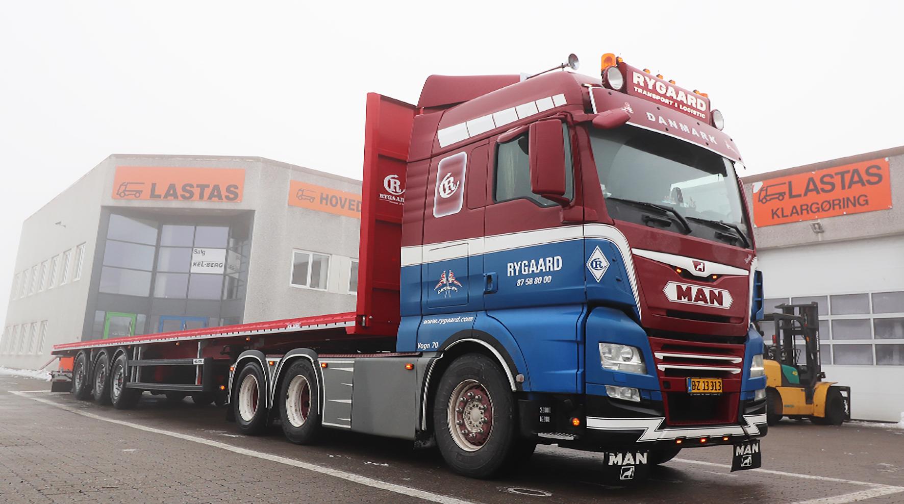 Rygaard Transport & Logistic A/S med en ny Kel-Berg 3 akslet ...