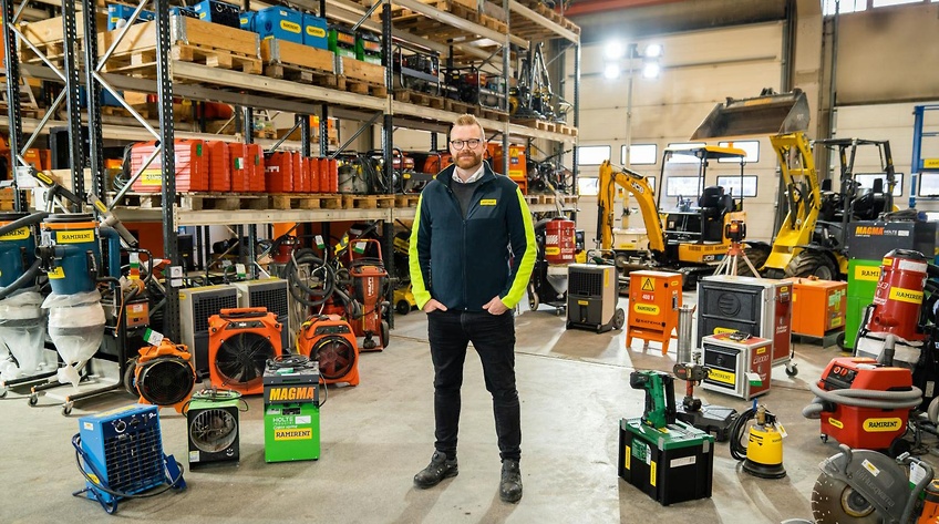 Omveltning i Harstad: Ramirent nå for egen maskin