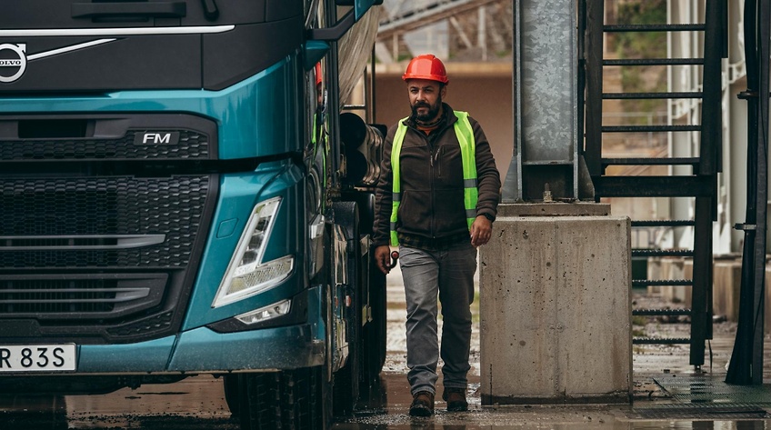 Volvo Lastvagnar varslar över 4 000