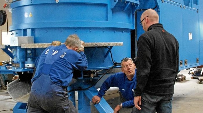 Maskinbygger udvikler mobil jordbehandling