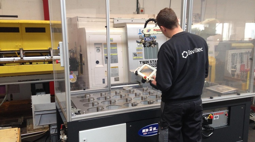 Invitec går ind i robotalderen