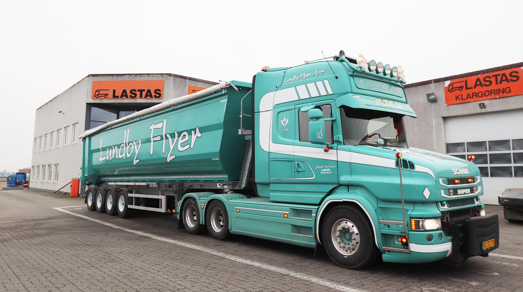 Ny Kel-Berg 4 akslet Hardox trailer 63 m3 til Lundby Flyer ApS