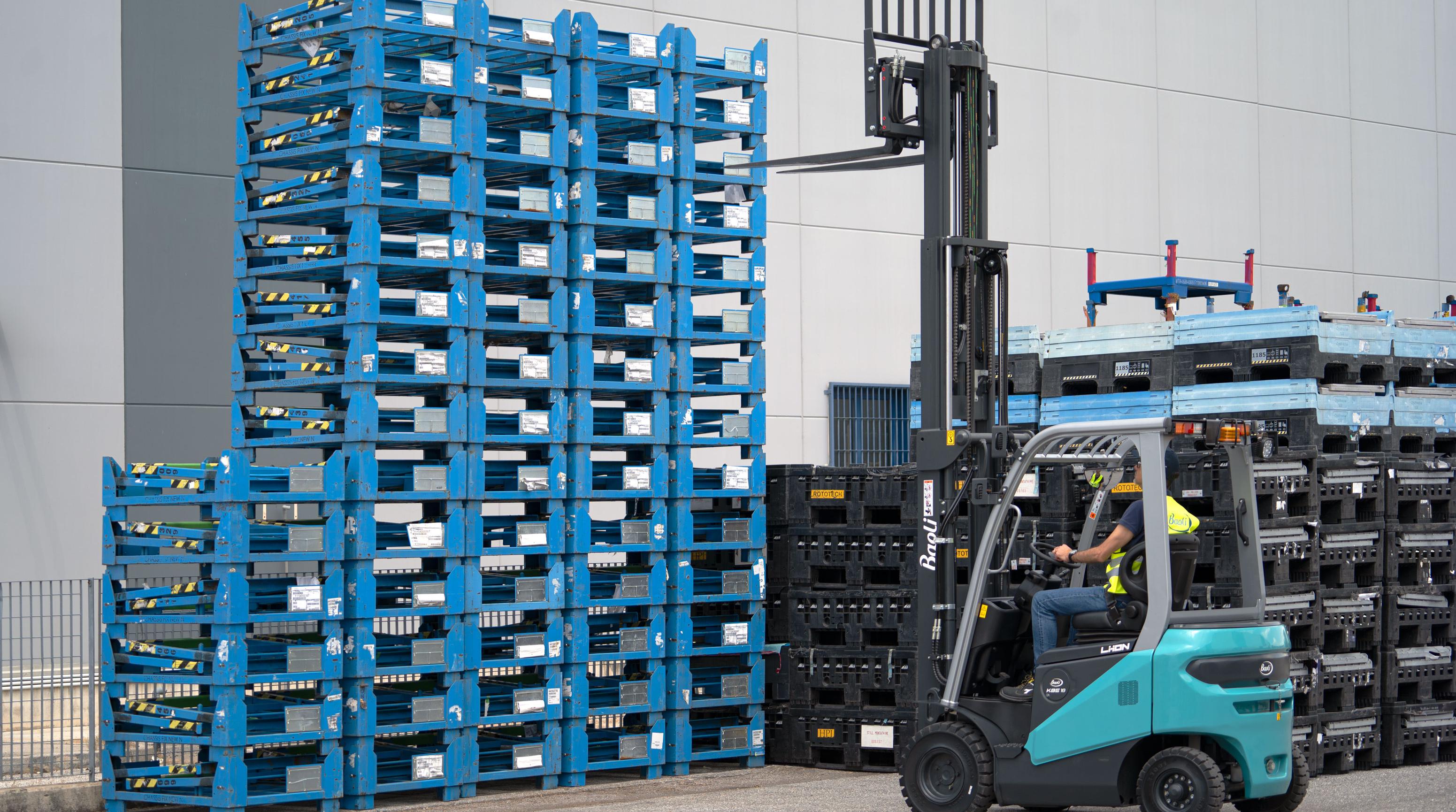 Effektiv intern logistik med Baoli gaffeltrucks