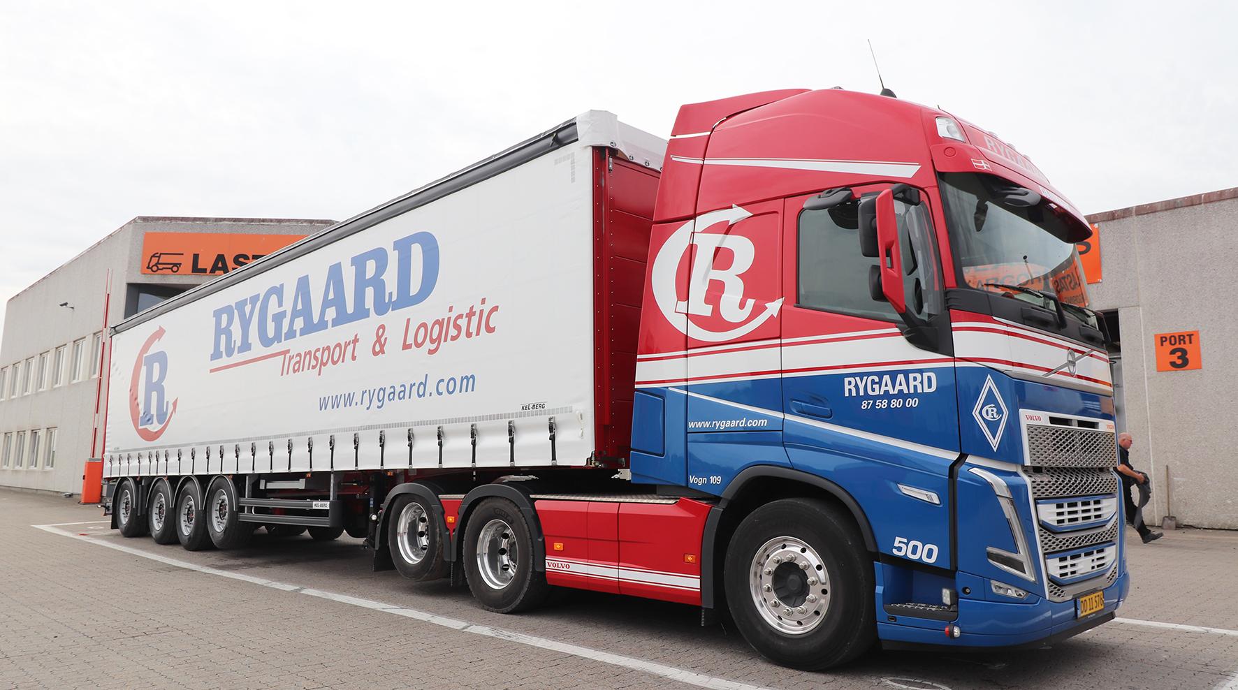 Lastas har leveret en ny Kel-Berg 4 akslet gardintrailer til Rygaard ...